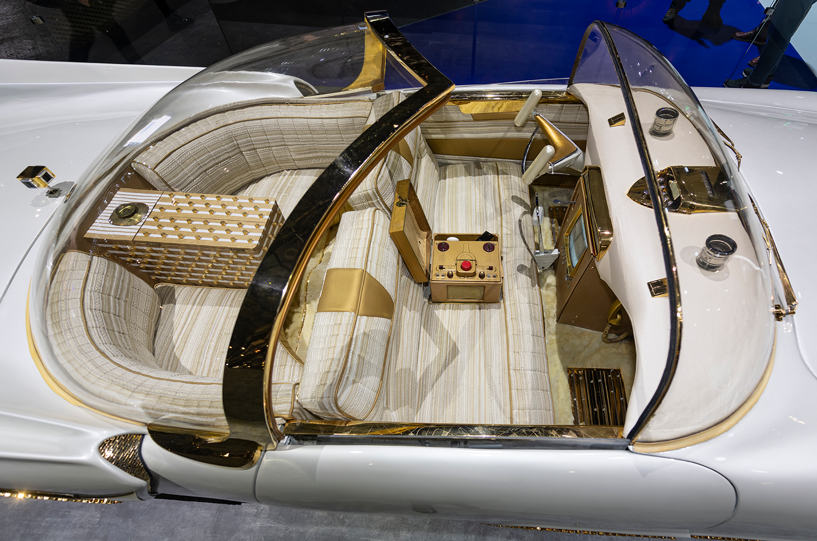 Wow! Queen of the Desert: Golden Sahara II | Classic & Sports Car